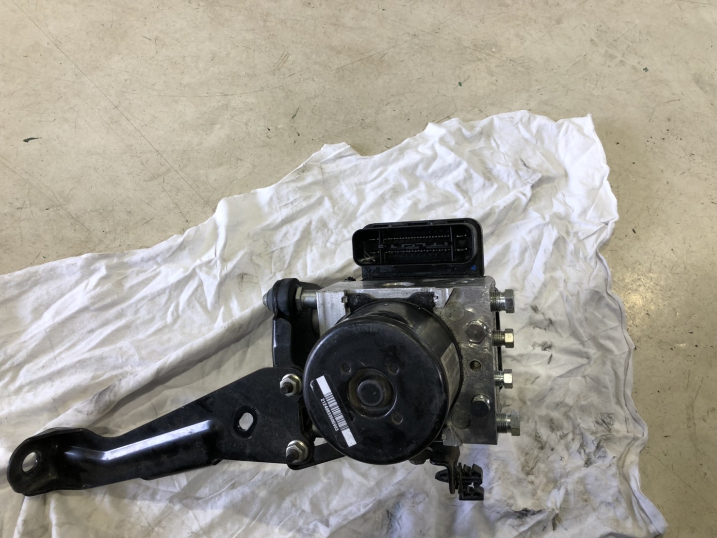 ホンダCR-Z ABS修理｜ディーラーさんからのご紹介 | ABS修理のお店Jスクエア